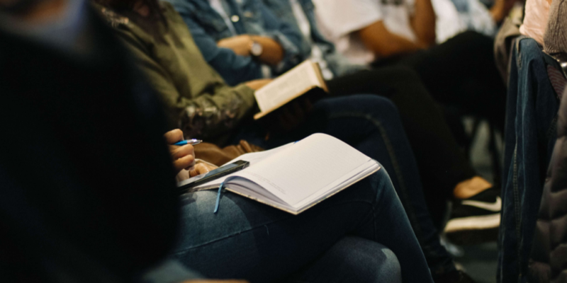 Top Christian Prayer Groups: Online & In the Nation