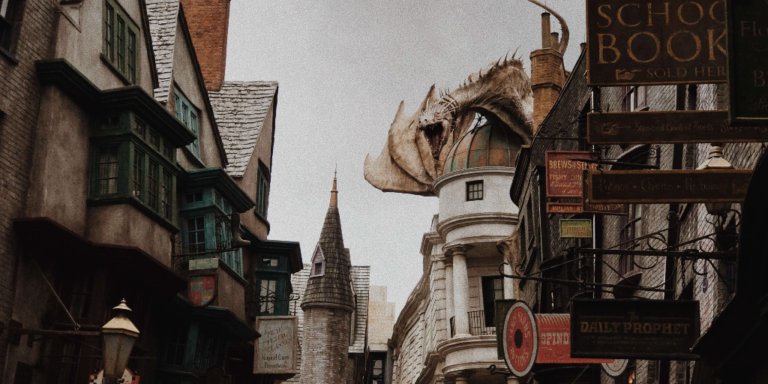 Can Christians Read/Watch Harry Potter? The Biblical Answer